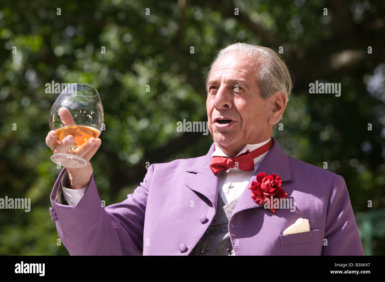 Actor / singer Topol (Honore) performing at the musical Gigi at the ...