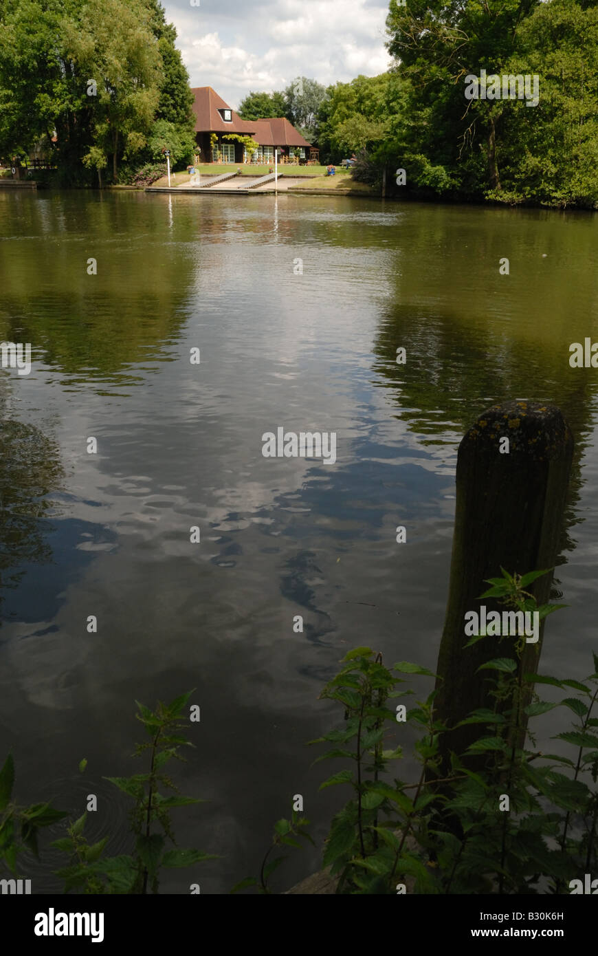 Jubilee river eton and dorney hi-res stock photography and images - Alamy