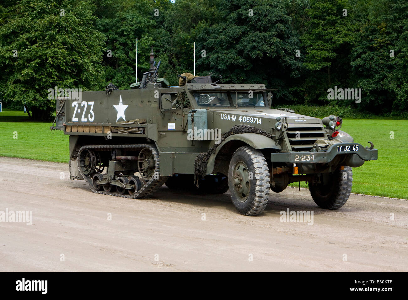 Half track vehicle hi-res stock photography and images - Alamy