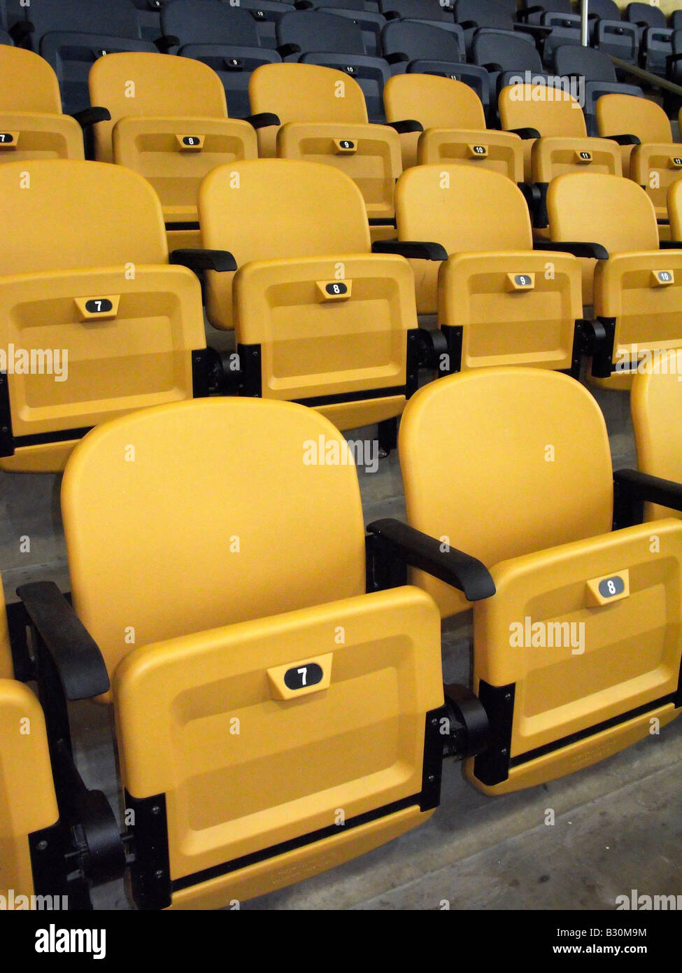 9 seats hi-res stock photography and images - Alamy