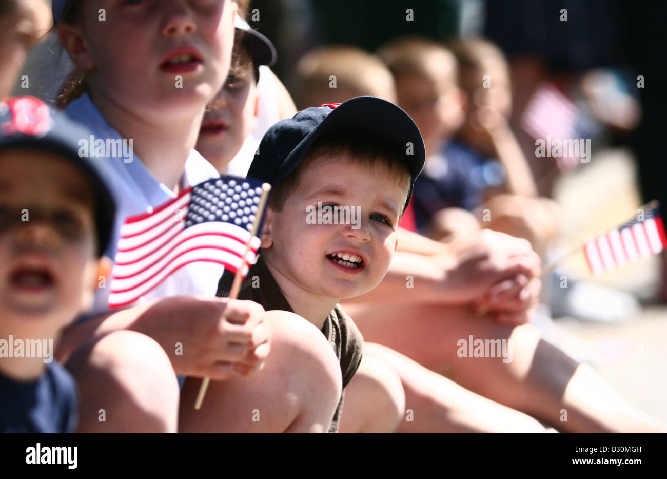 Kids waving american flags hi-res stock photography and images - Alamy