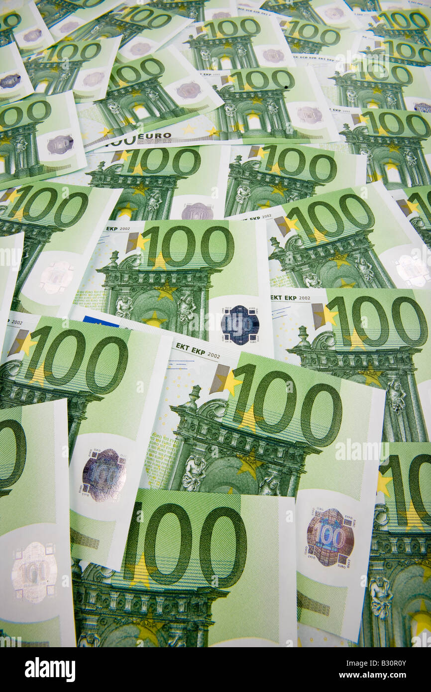 Euro bank notes Stock Photo - Alamy