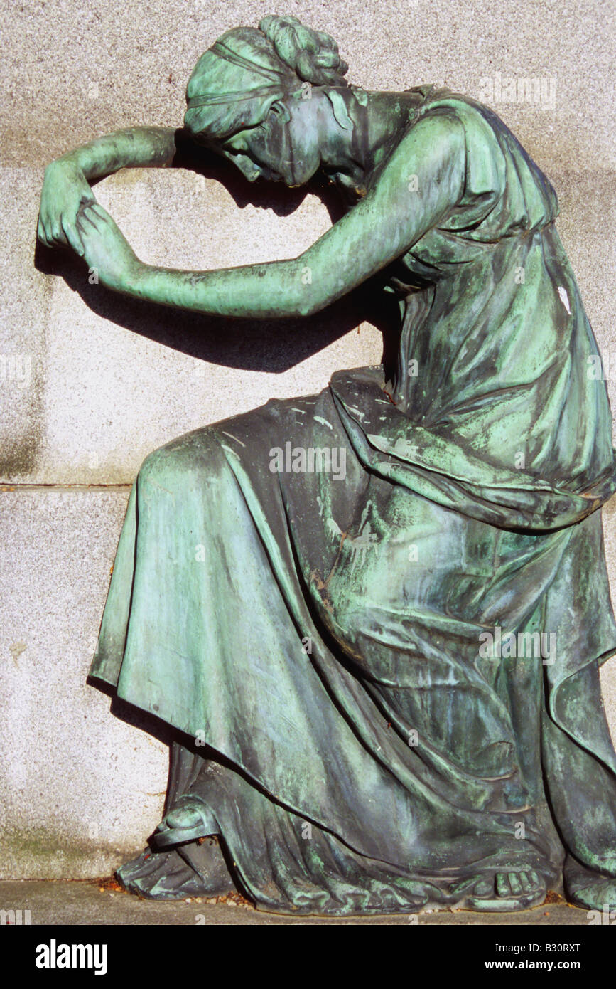 Woman figure on gravestone Stock Photo - Alamy