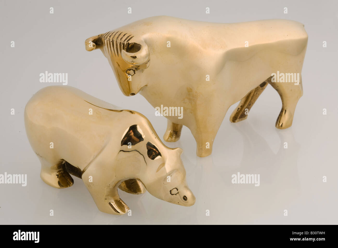 Bull and bear Stock Photo - Alamy