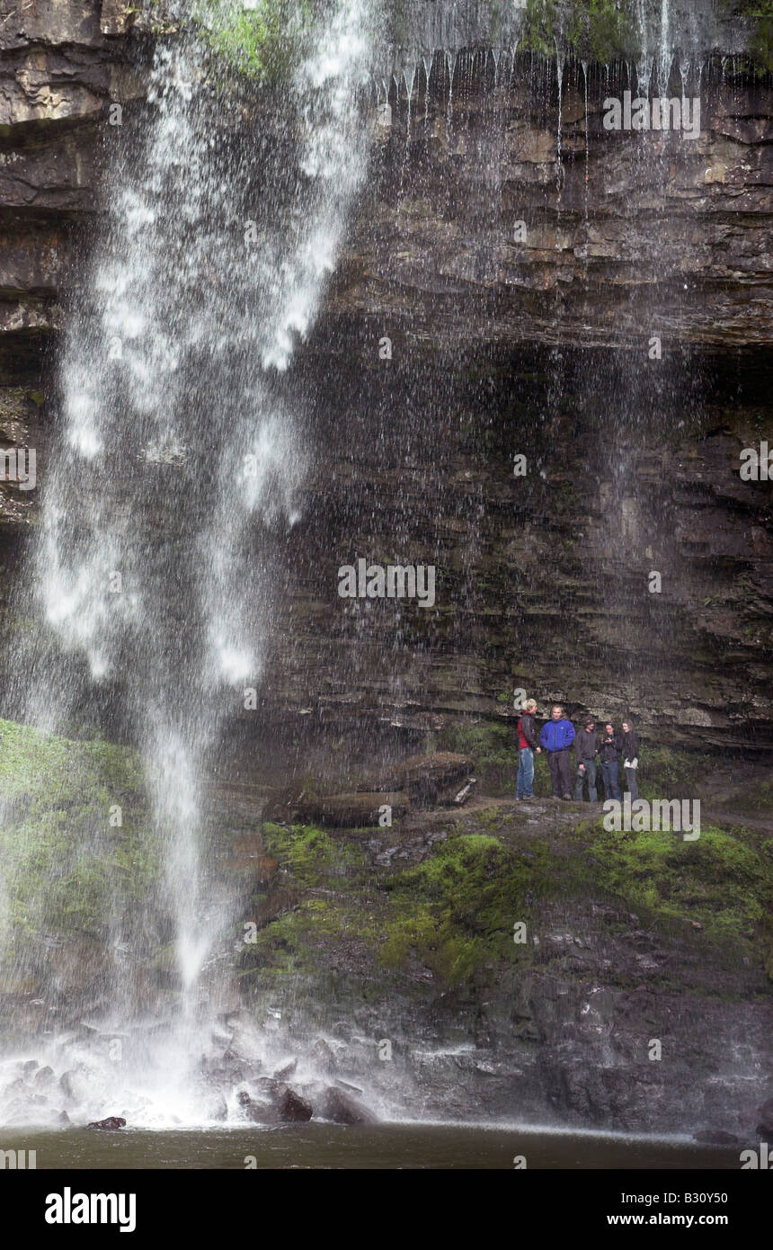 People and waterfall hi-res stock photography and images - Alamy