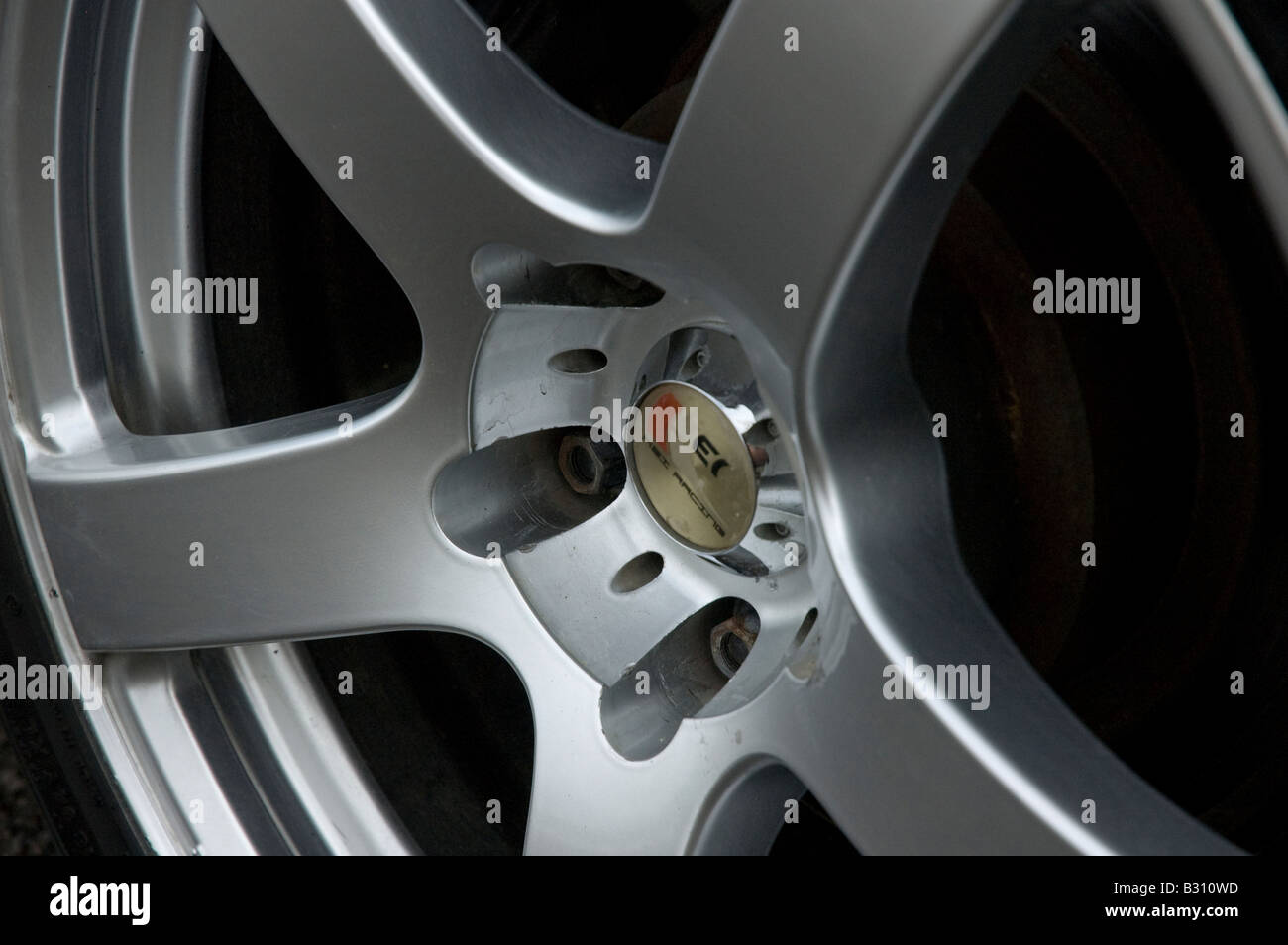 Silver hub hi-res stock photography and images - Alamy