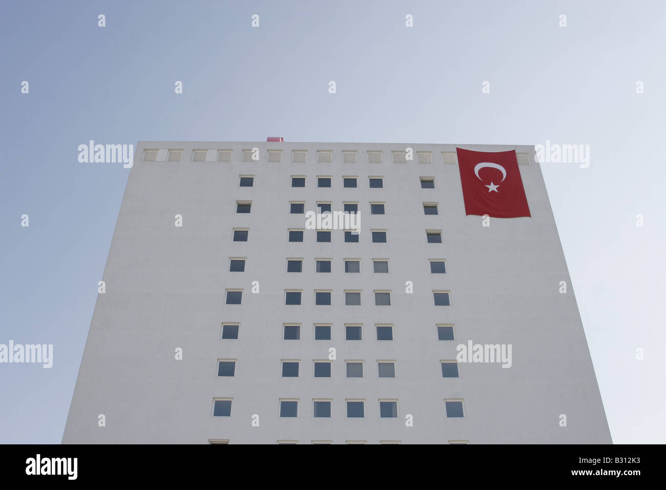 Multi storey hotel building hi-res stock photography and images - Alamy