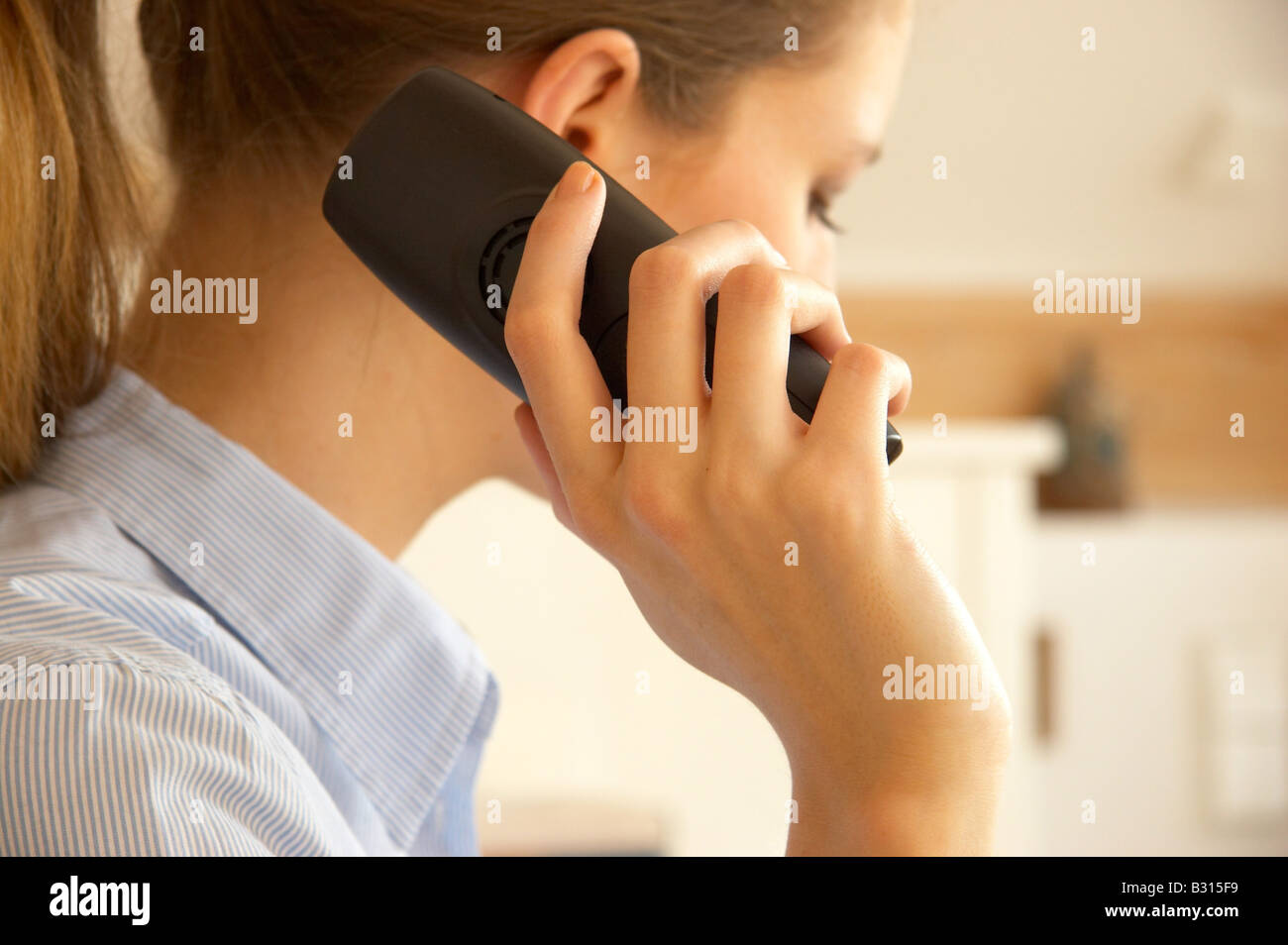 People telephoning hi-res stock photography and images - Alamy