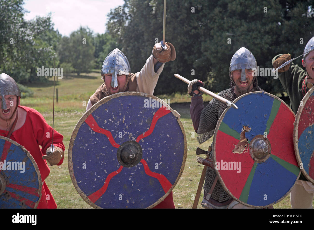 Anglo-Saxon soldiers battle Living history re-enactment Stock Photo - Alamy