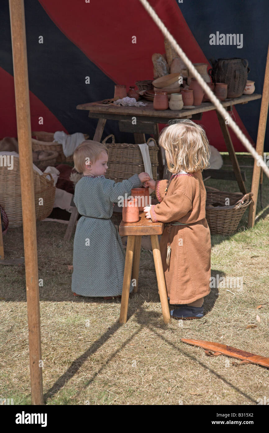 Anglo saxon children hi-res stock photography and images - Alamy