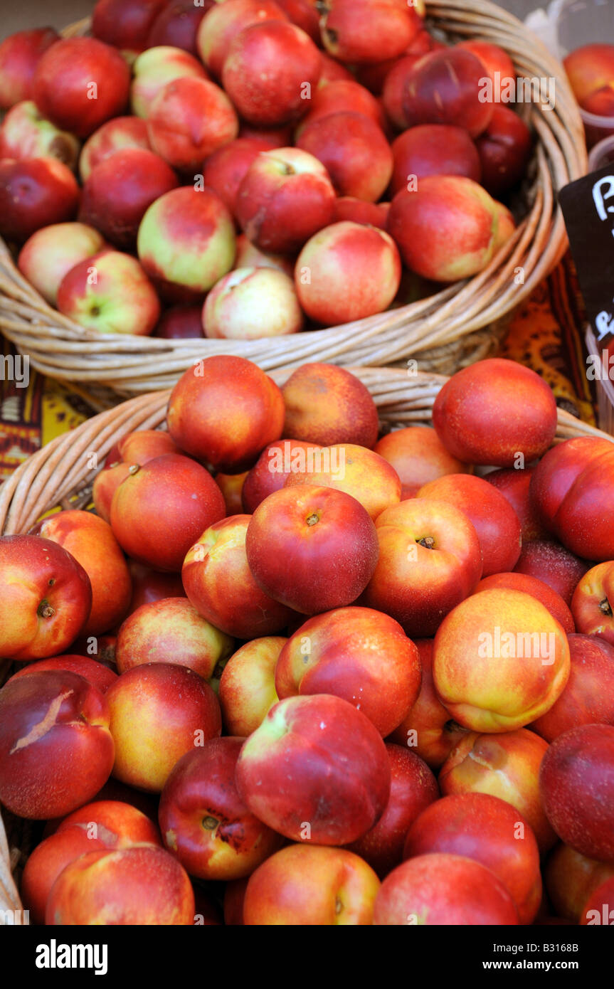 French food market display hi-res stock photography and images - Alamy