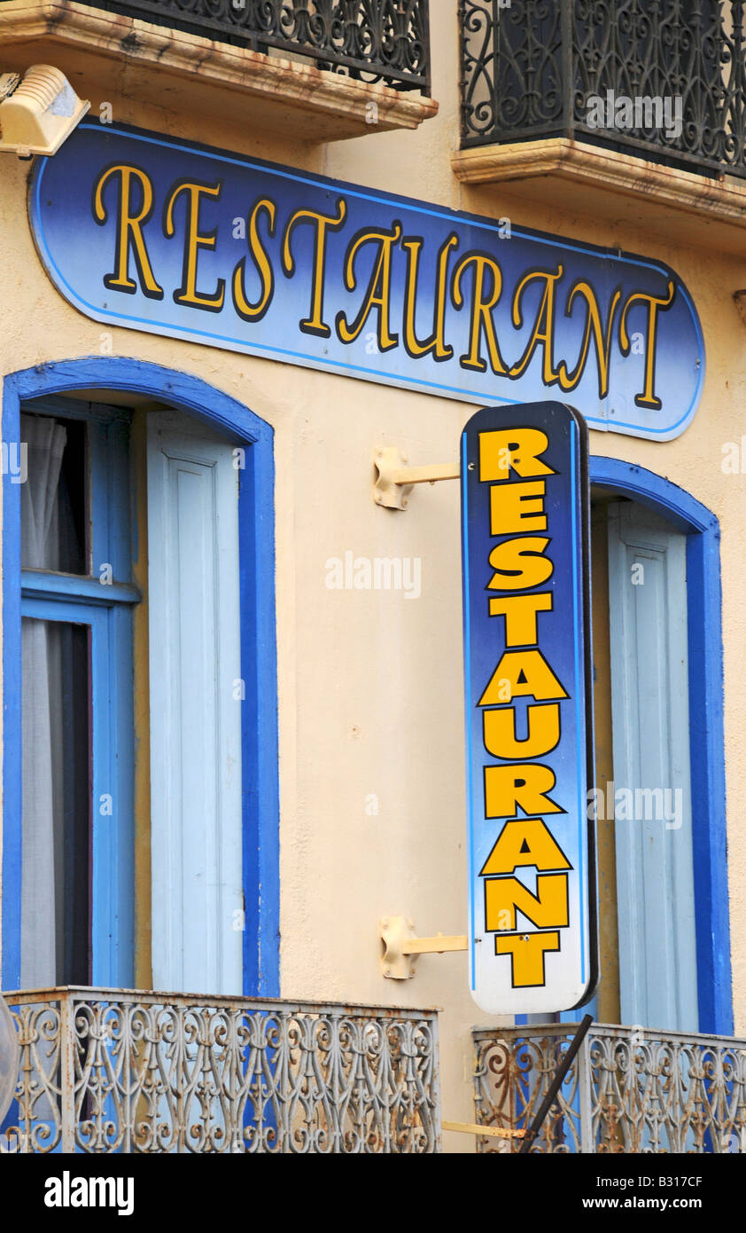 Restaurant building exterior hi-res stock photography and images - Alamy