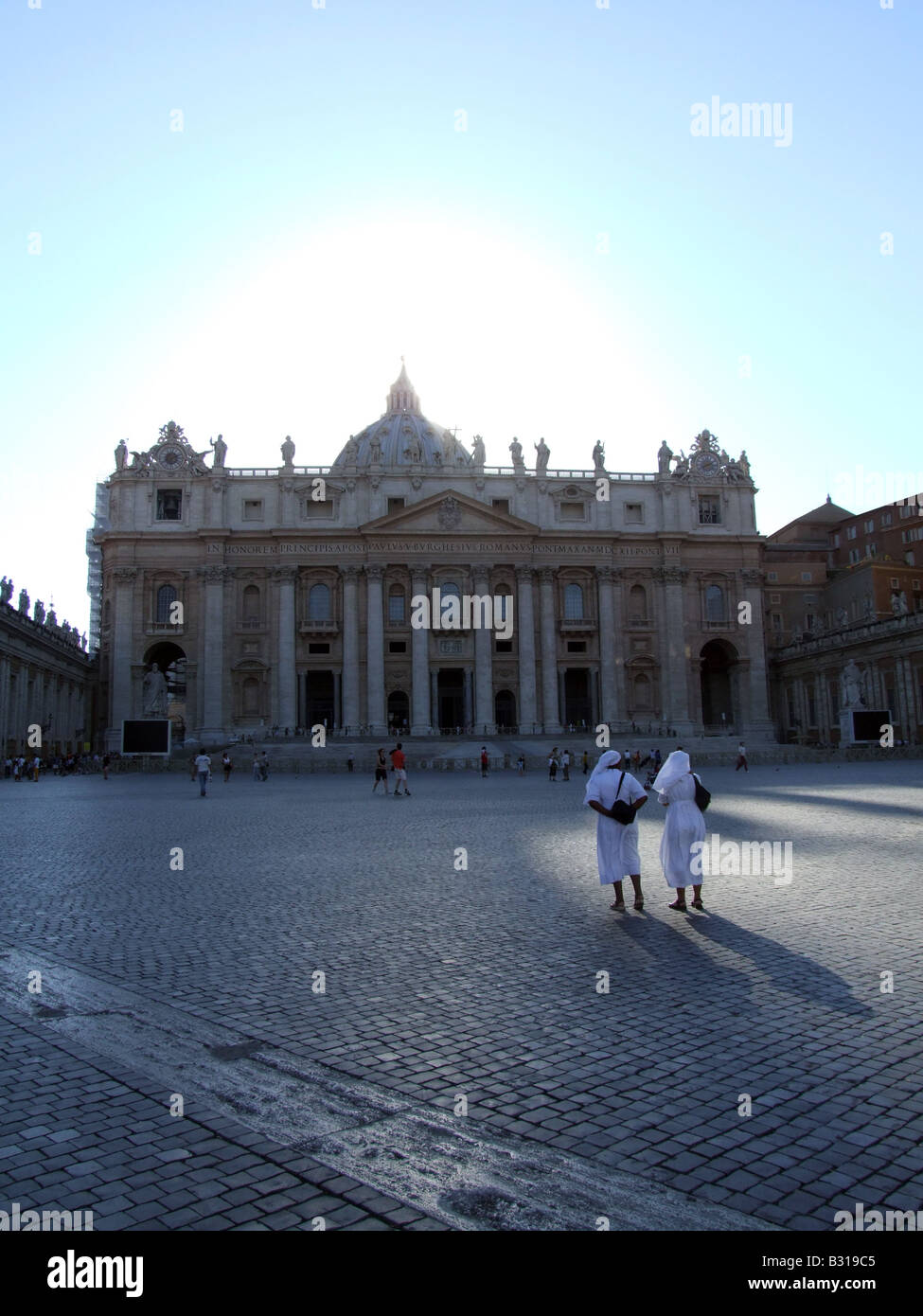 two nuns walking in the vatican square, rome Stock Photo - Alamy