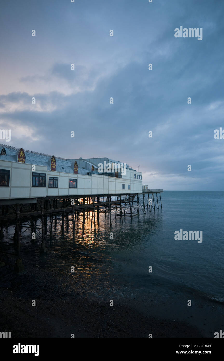 Victorian pier legs hi-res stock photography and images - Alamy