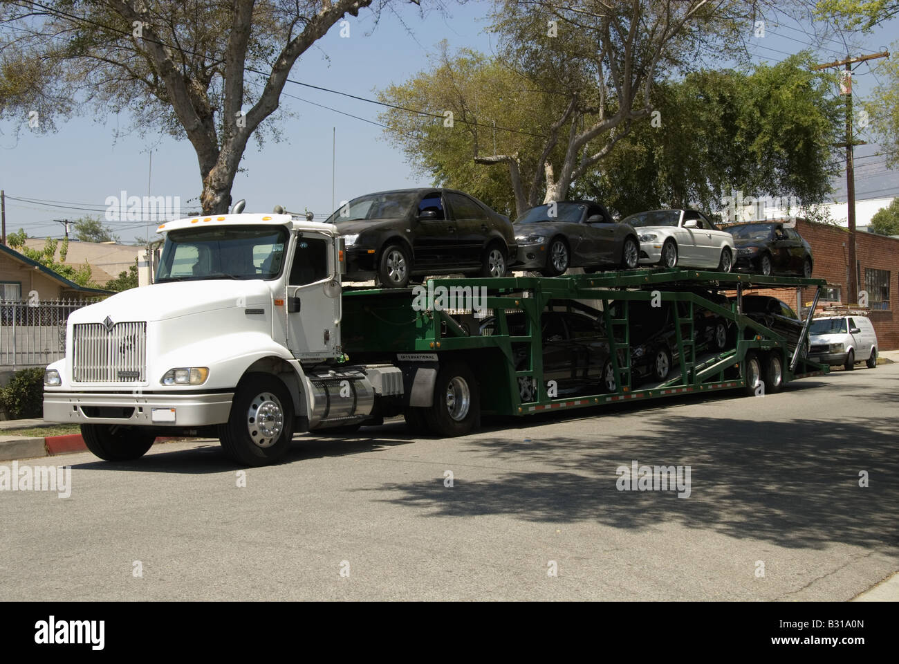 Hauling vehicles hi-res stock photography and images - Alamy