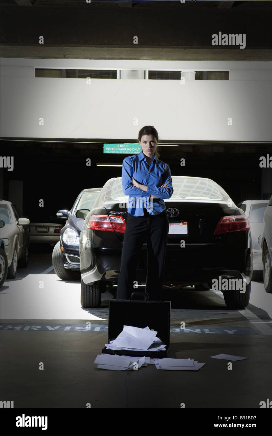 Woman with briefcase hi-res stock photography and images - Alamy