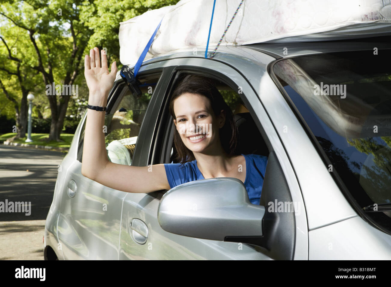 Waving goodbye car hi-res stock photography and images - Alamy