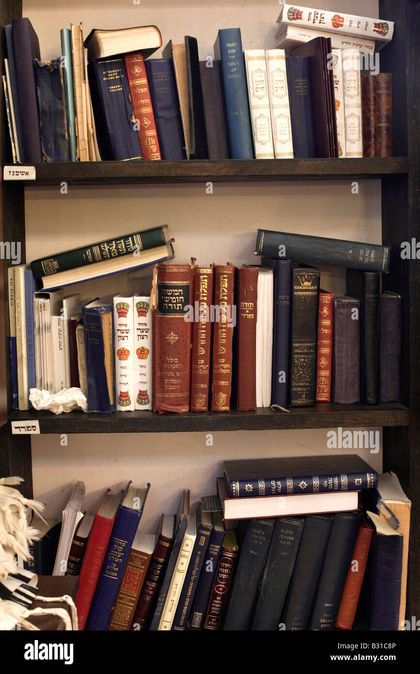 Jewish bookshelf hi-res stock photography and images - Alamy