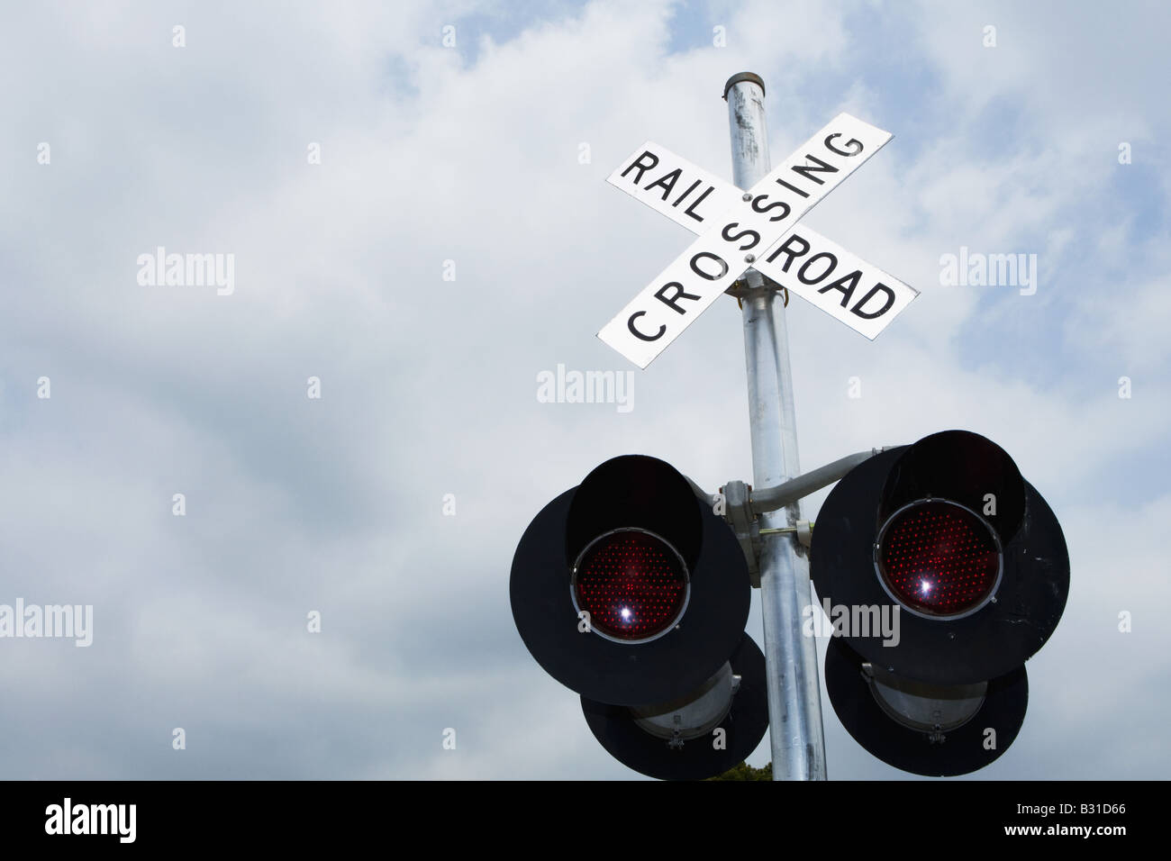 Rail road crossing sign Stock Photo - Alamy