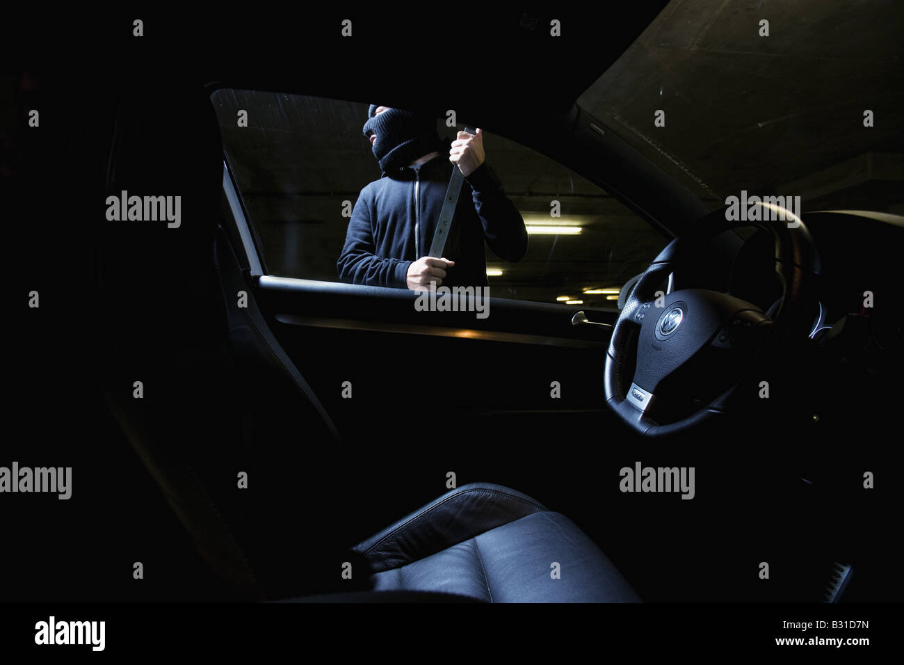 Breaking wheel hi-res stock photography and images - Alamy