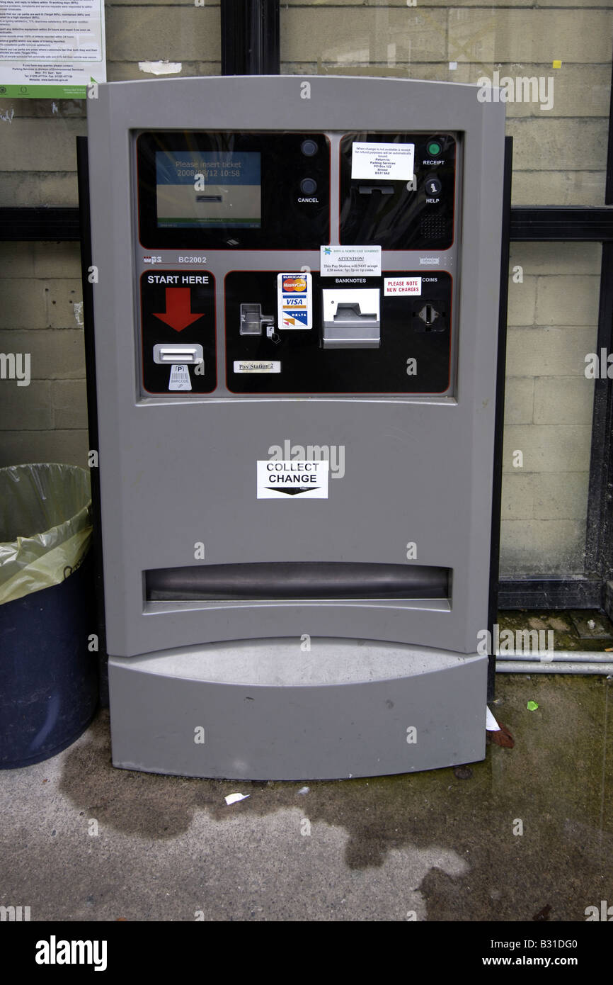 Tickets selling point hi-res stock photography and images - Alamy