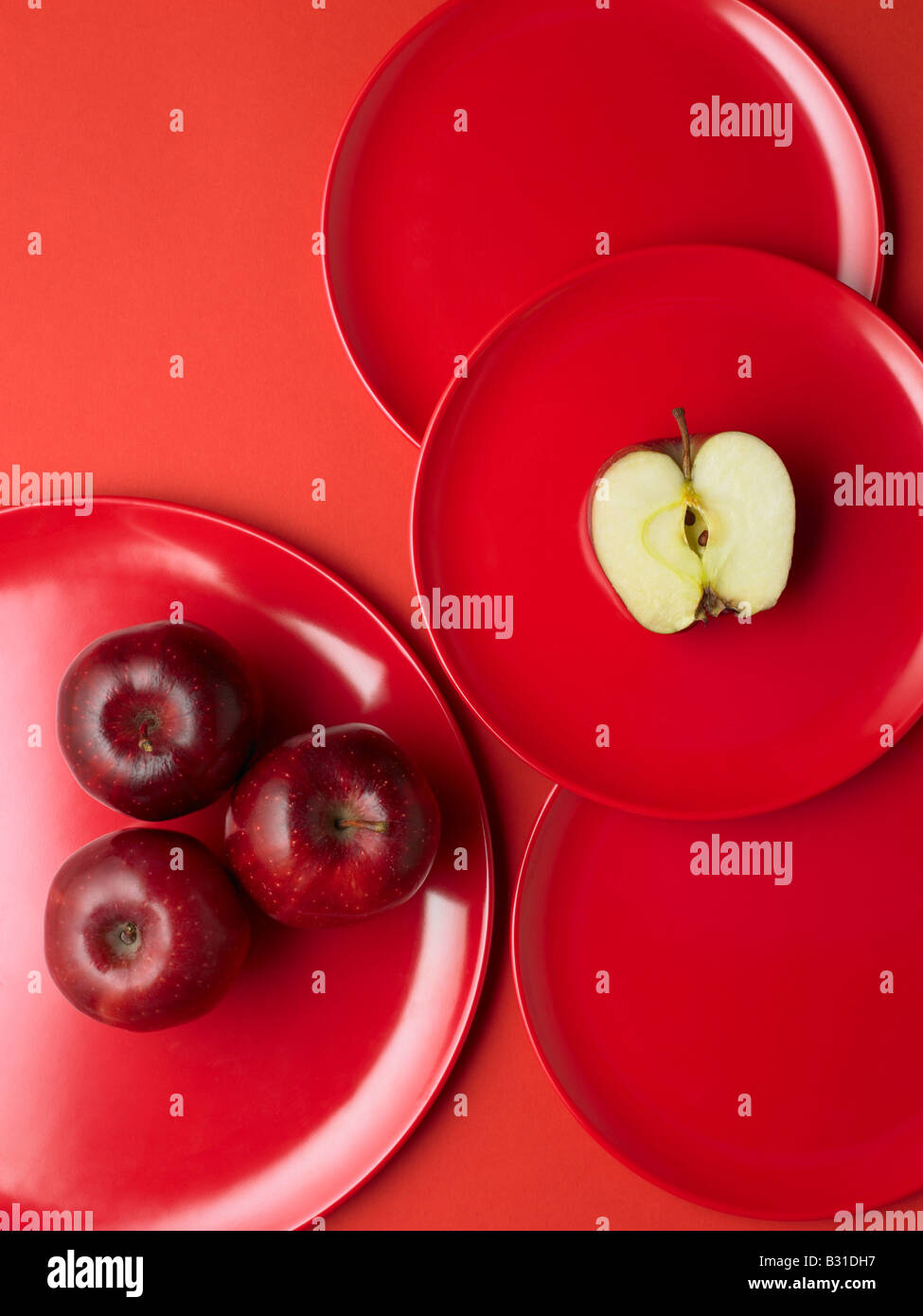 Plates plate hi-res stock photography and images - Alamy