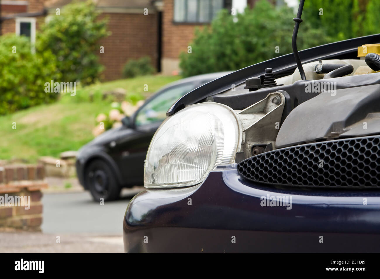 Bonnet raised hi-res stock photography and images - Alamy