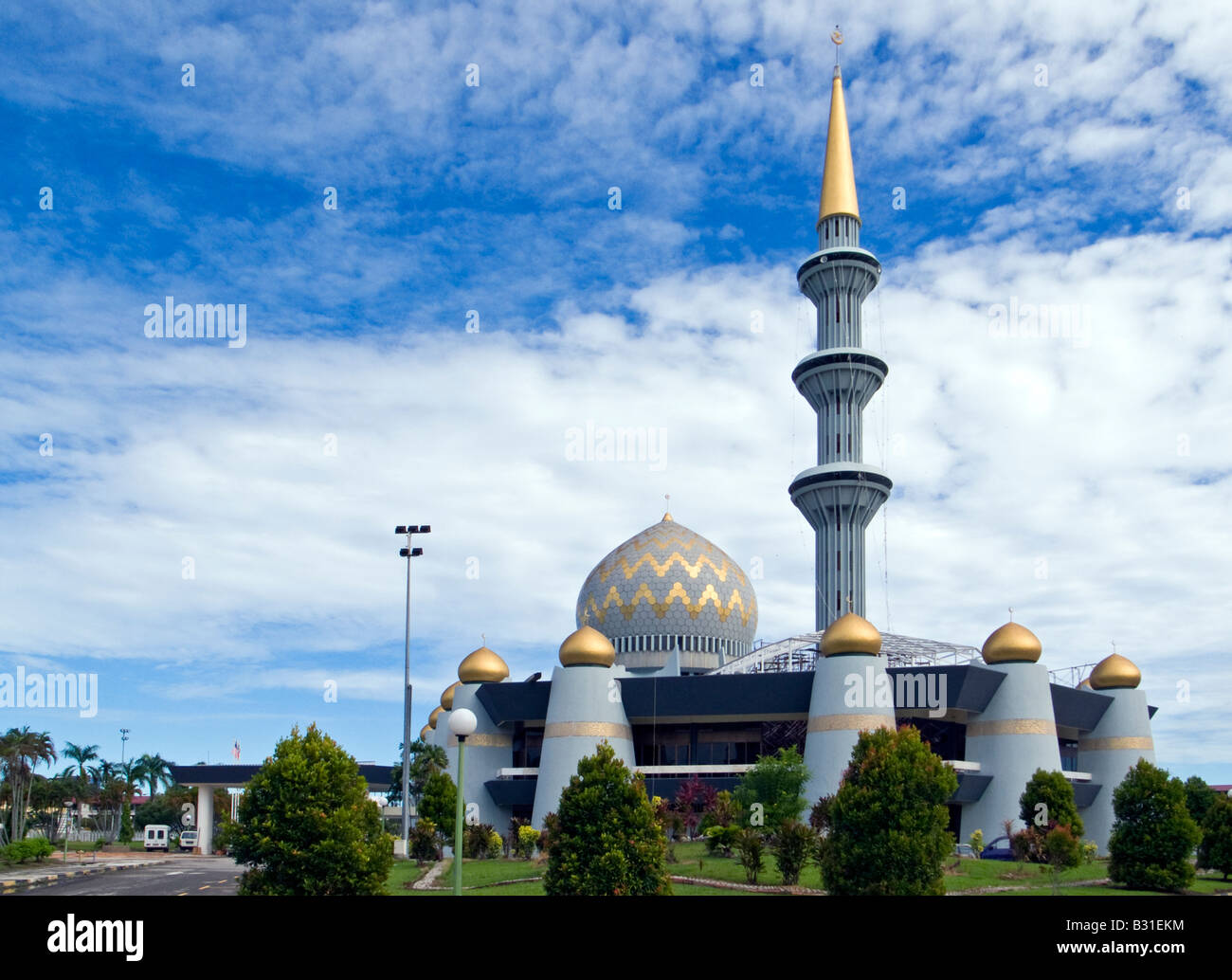 Borneo Kotakinabalu the city mosque Stock Photo - Alamy