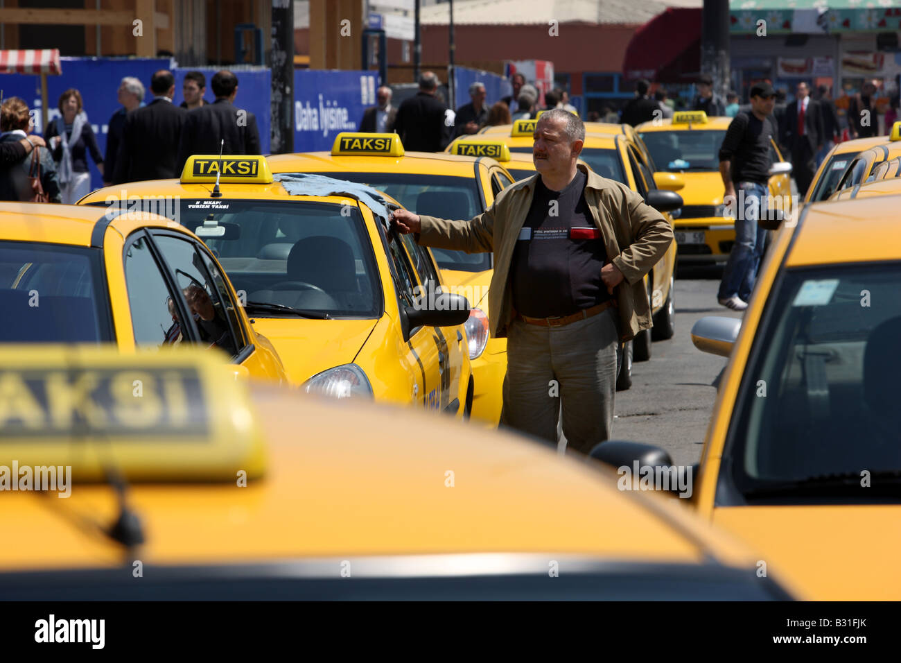 TUR Turkey Istanbul Taxi driver Stock Photo - Alamy