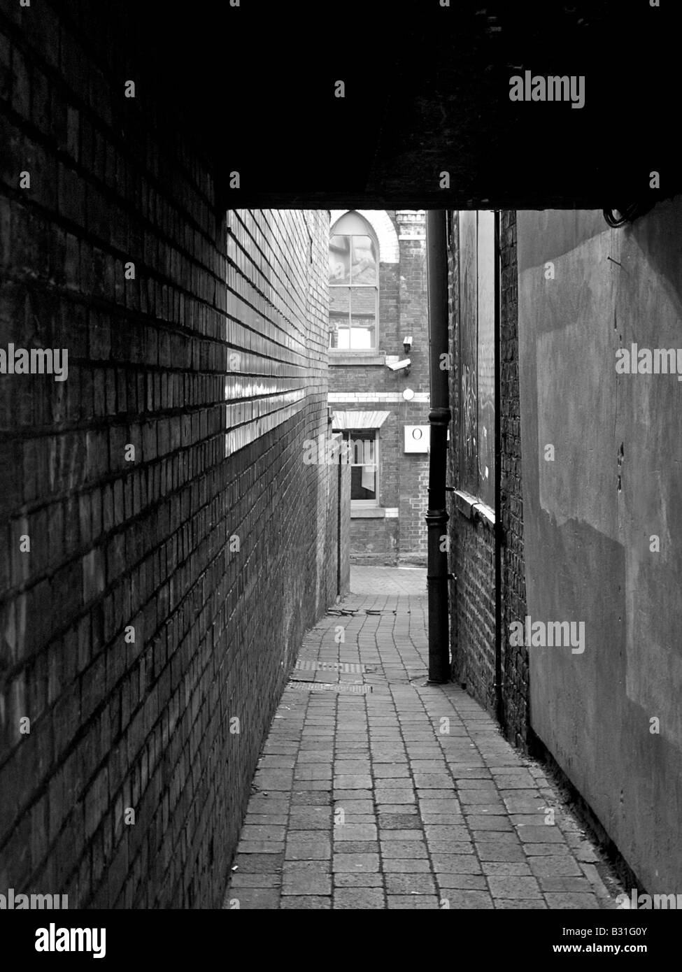 Alleyway uk northern hi-res stock photography and images - Alamy