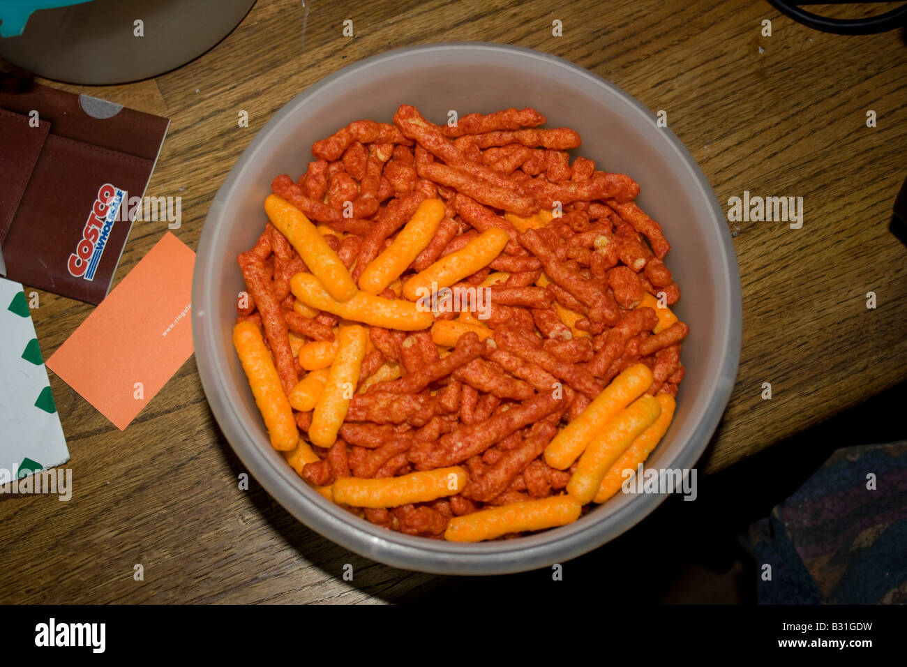 Eat snacks hi-res stock photography and images - Alamy