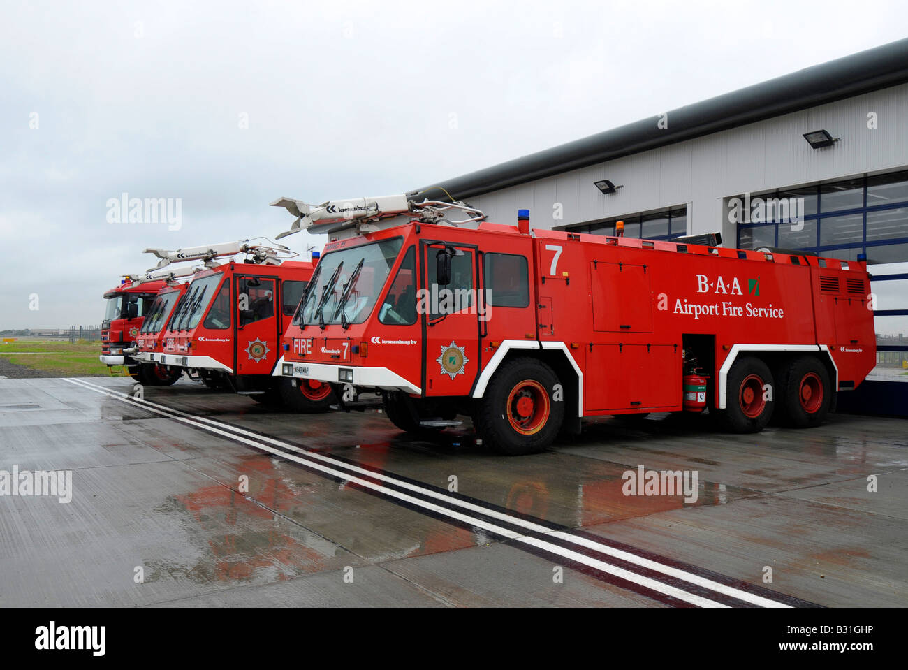 Heathrow airport fire station hi-res stock photography and images - Alamy