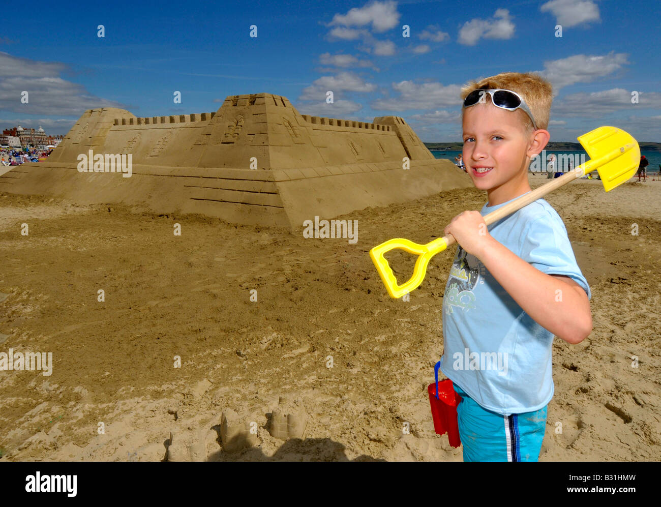 Sandcastle bucket hi-res stock photography and images - Alamy