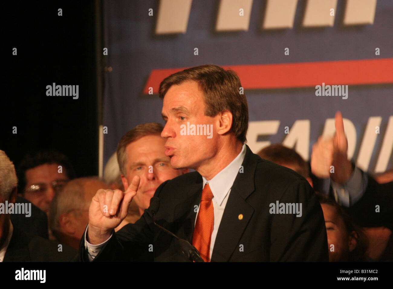 Ex-Governor Mark Warner speaking at Governor elect Tim Kaine's victory ...