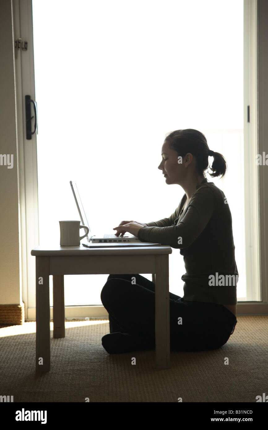 woman with laptop computer Stock Photo - Alamy