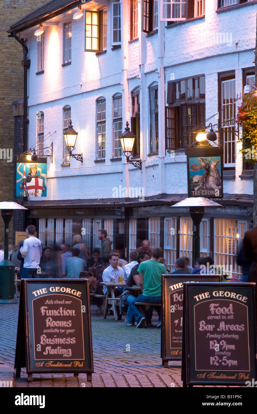 The george pub se1 hi-res stock photography and images - Alamy