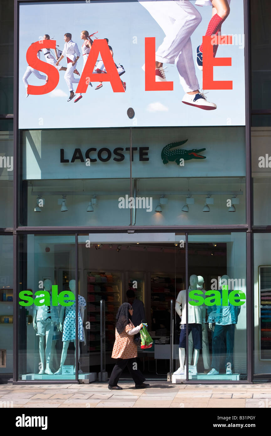 Sale sign in shop window Knightsbridge SW3 London United Kingdom Stock ...