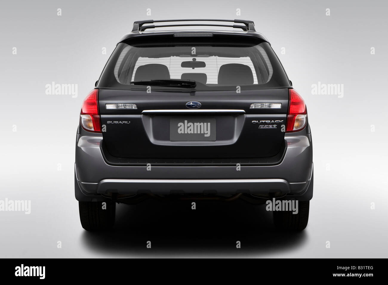 2009 Subaru Outback 2.5i Special Edition in Silver - Low/Wide Rear ...