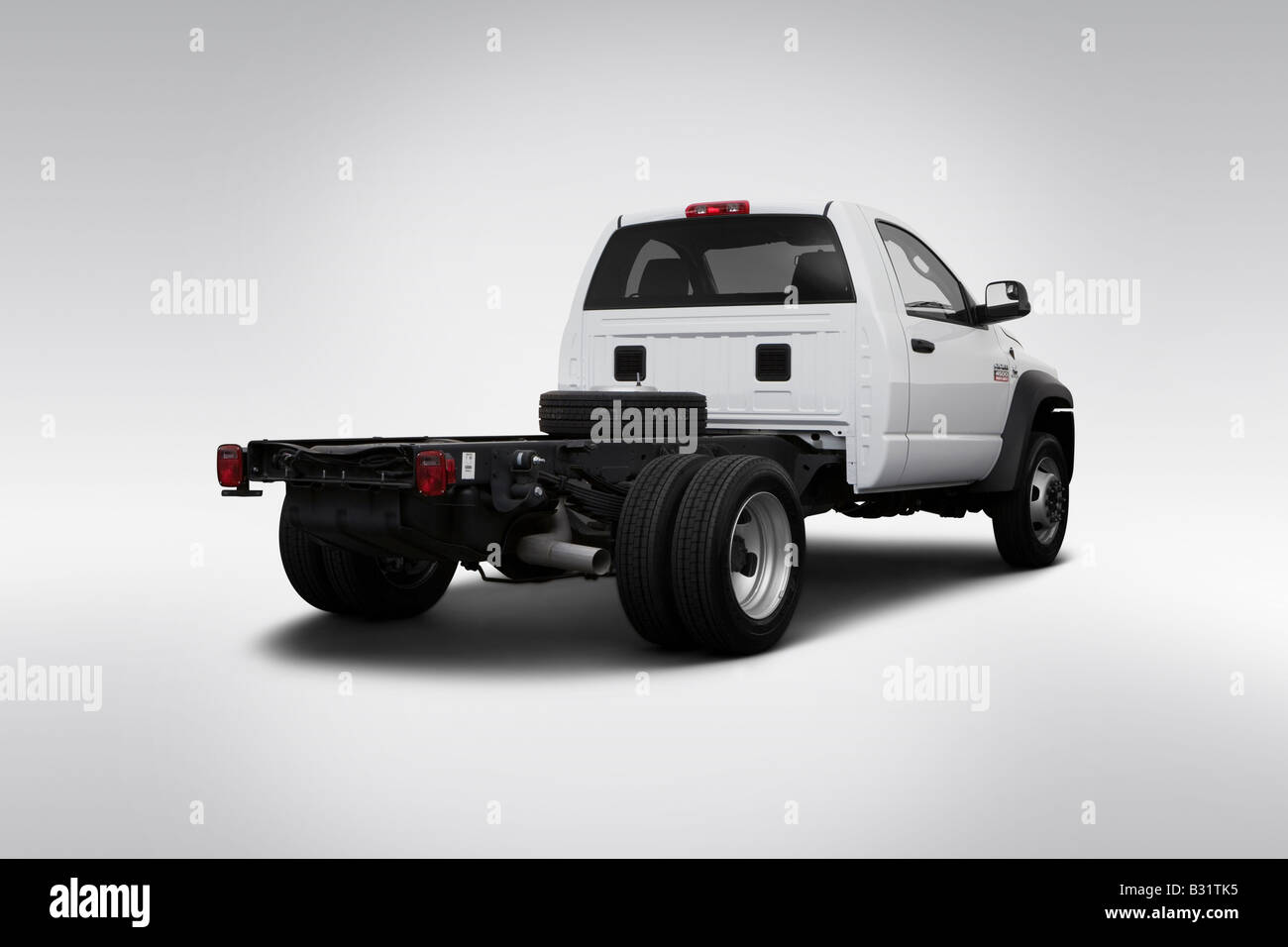 2008 Dodge Ram 4500 Chassis in White - Rear angle view Stock Photo - Alamy