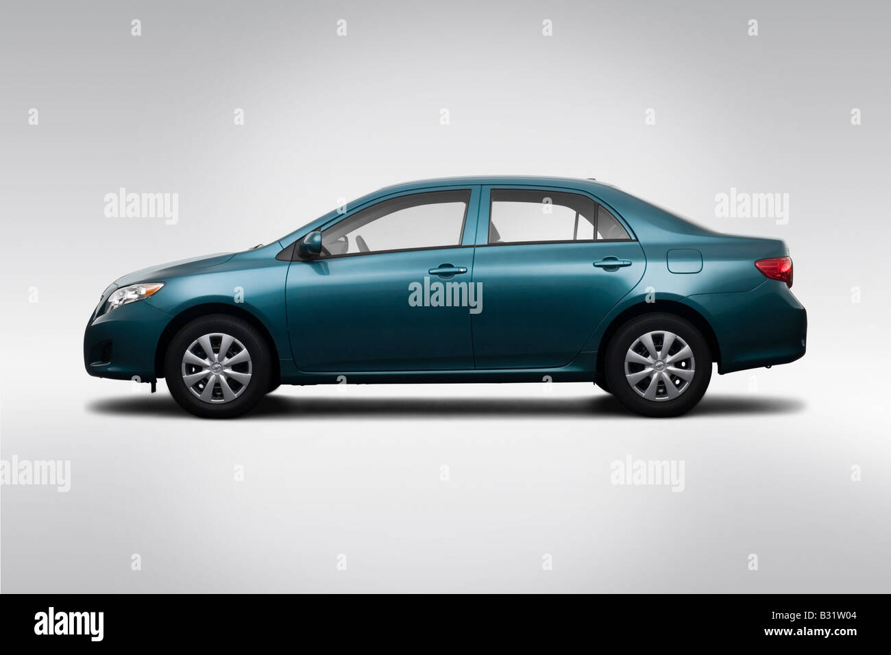 2009 Toyota Corolla LE in Green - Drivers Side Profile Stock Photo - Alamy