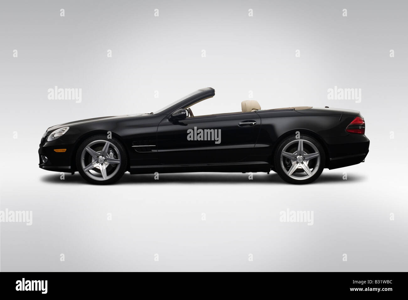 Mercedes benz car side hi-res stock photography and images - Alamy