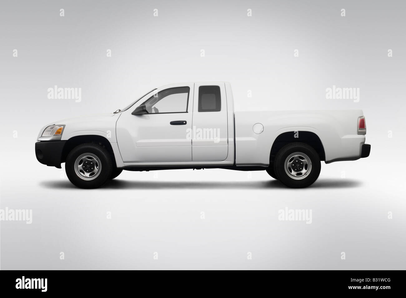 Mitsubishi raider hi-res stock photography and images - Alamy