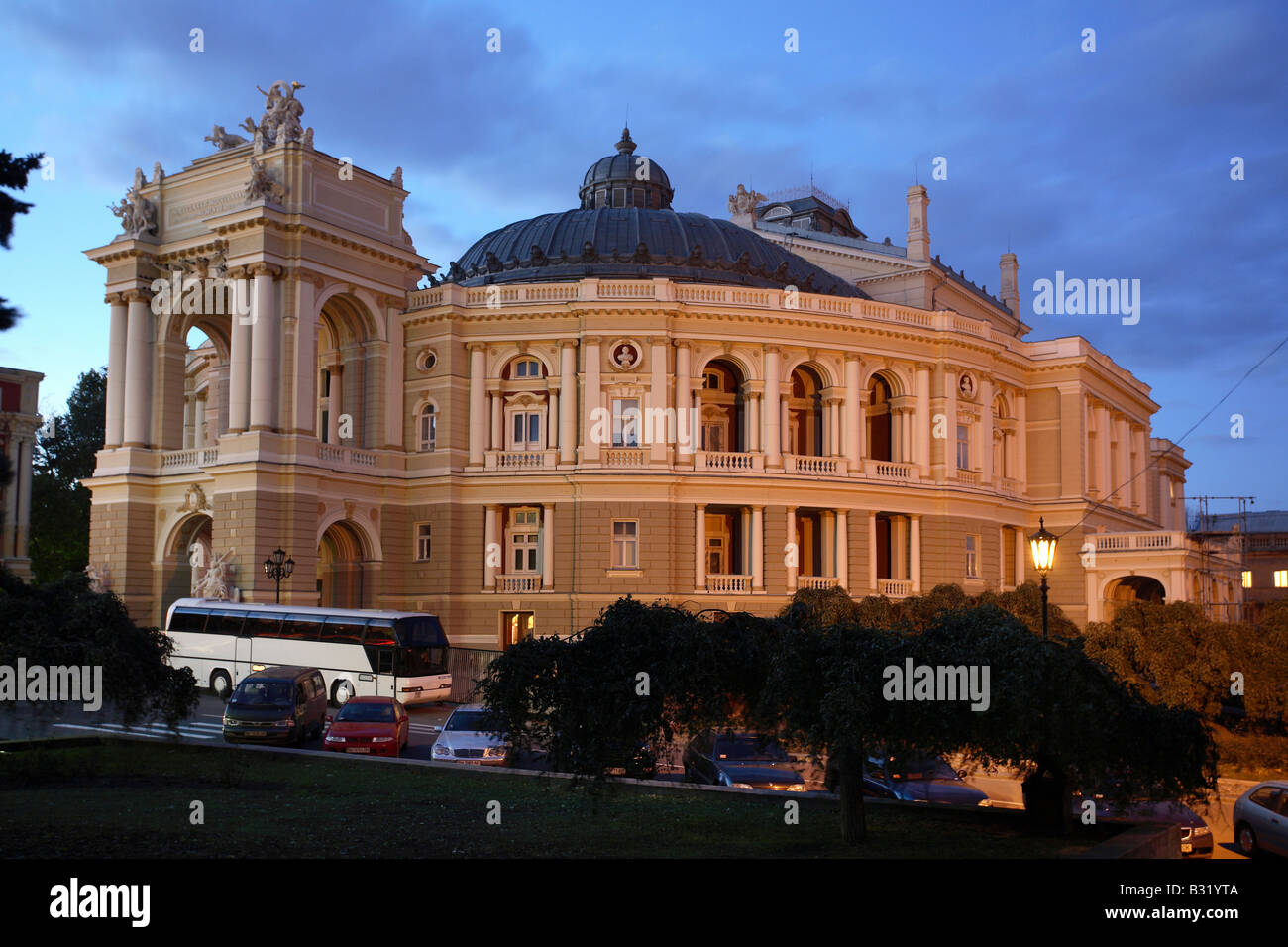 The opera in Odessa in the evening light, Odessa, Ukraine Stock Photo ...