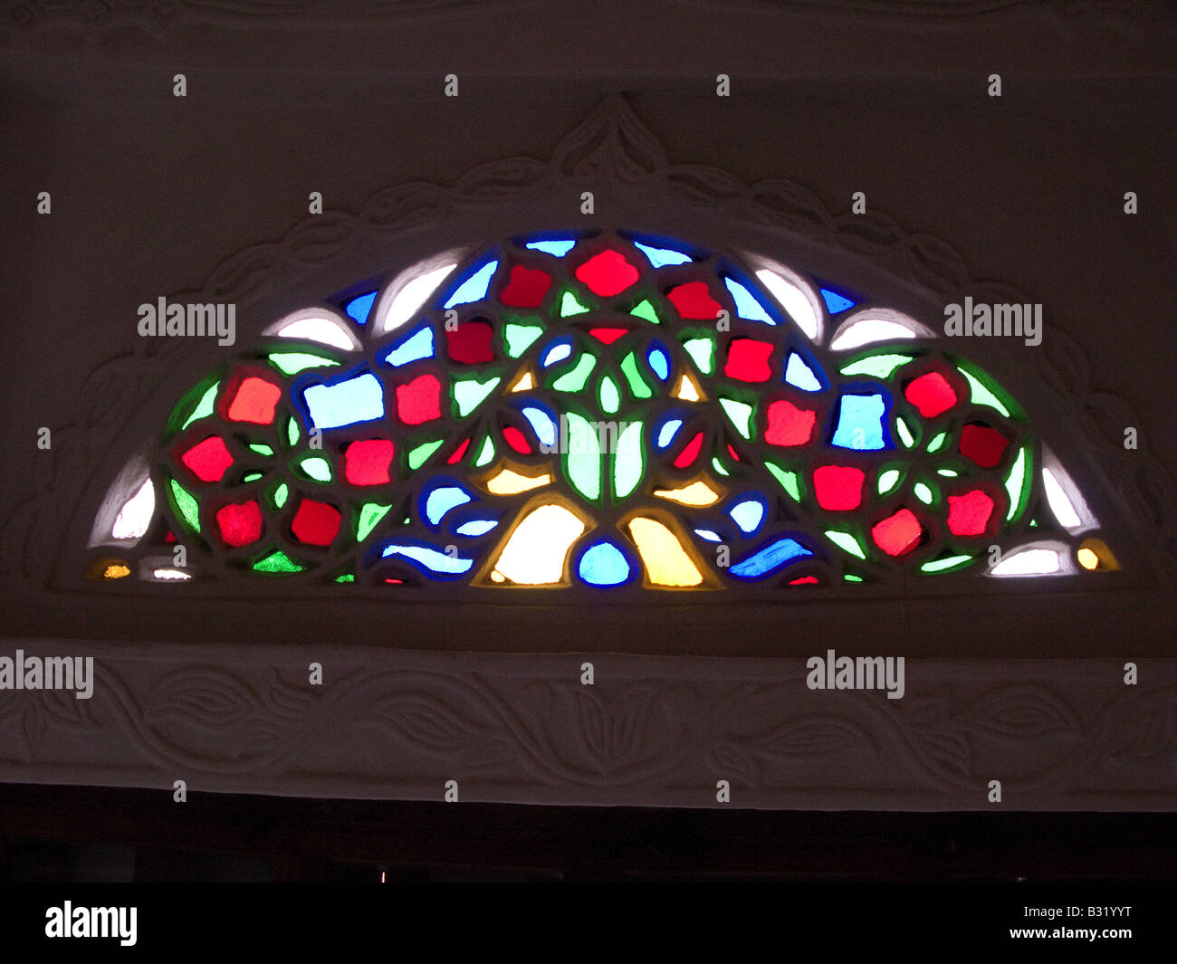 Yemen sanaa glass window hi-res stock photography and images - Alamy