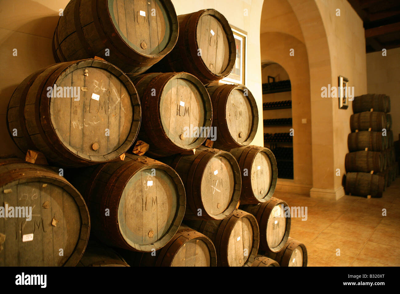 Chinese bodega hi-res stock photography and images - Alamy