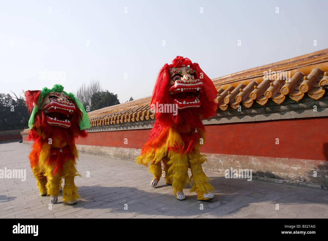 Classical chinese dancing hi-res stock photography and images - Alamy