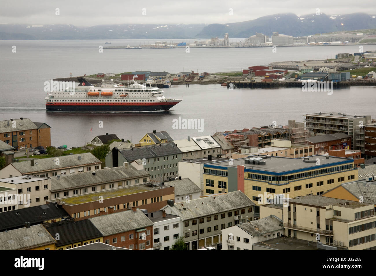 North sea oil facility hi-res stock photography and images - Alamy