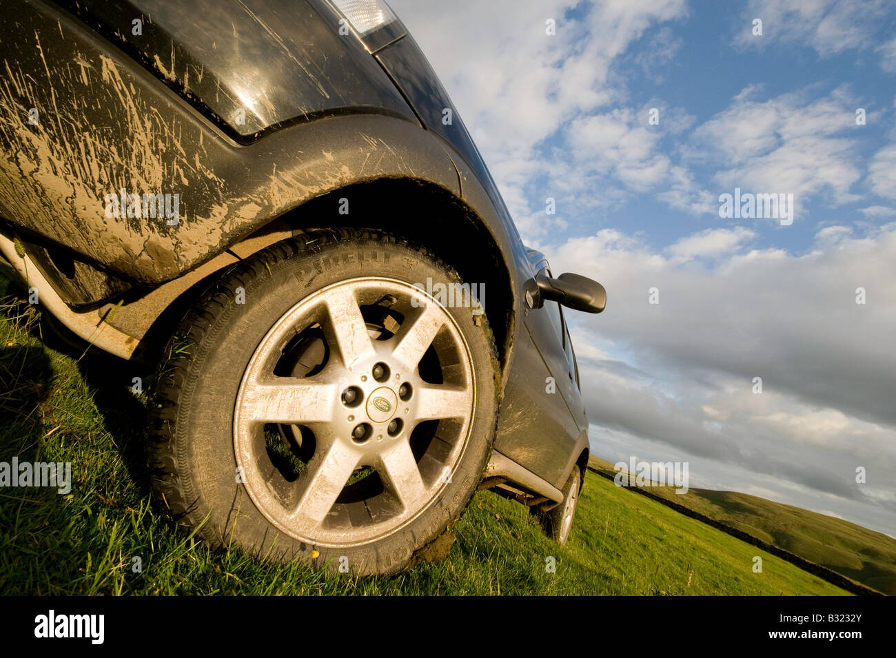 Land Rover Freelander off road in a pasture Cumbria Stock Photo - Alamy