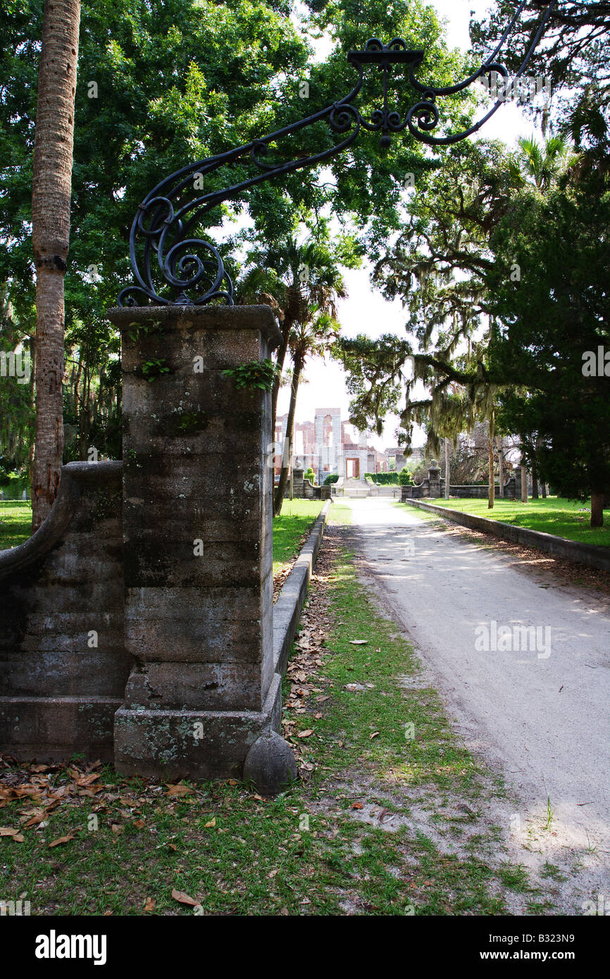 Main entrance to the ruins of the Dungeness mansion on Cumberland ...