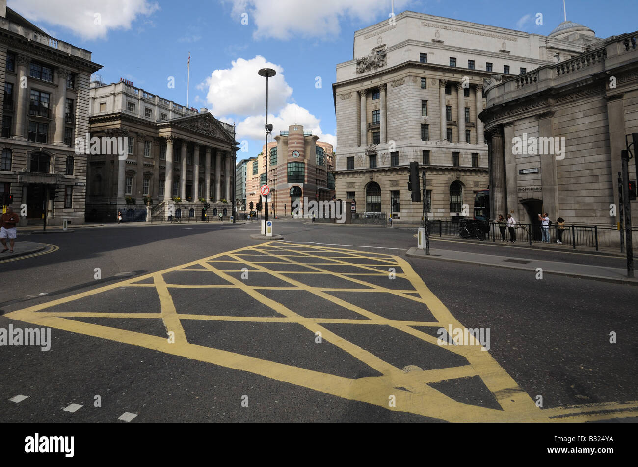 Exchange House London Stock Photos & Exchange House London Stock Images ...